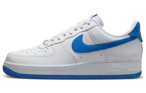 Nike Force 1 Flyease Sneakers