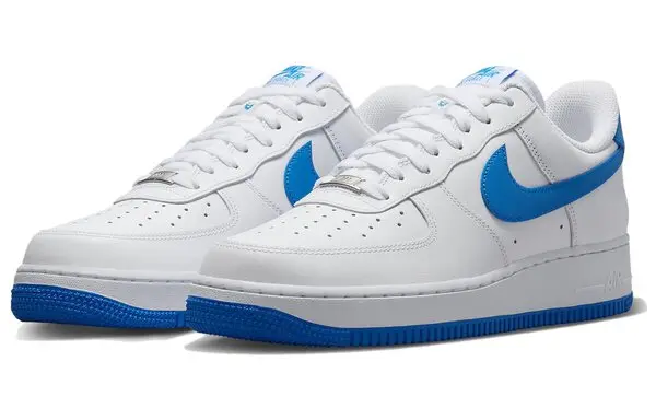 Nike Force 1 Flyease Sneakers