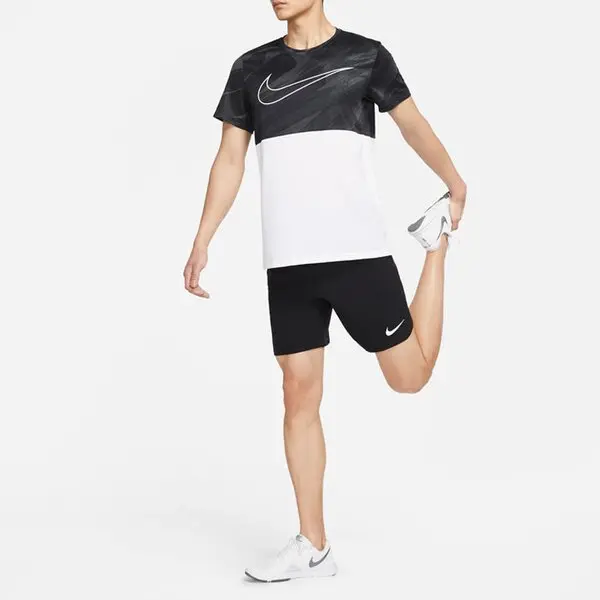 Nike Logo Printing Pullover Round Neck Short Sleeve Black White T-shirt