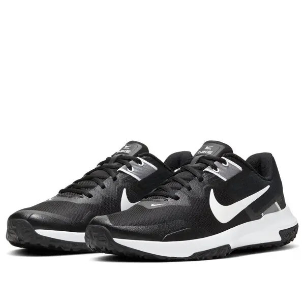 Nike Varsity Complete Tr 3 4e Wide Sneakers