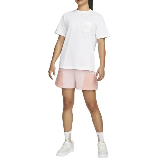 Nike Pocket T-shirt