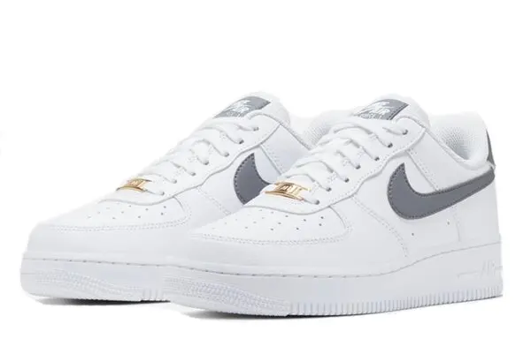 Nike Force 1 '07 Sneakers
