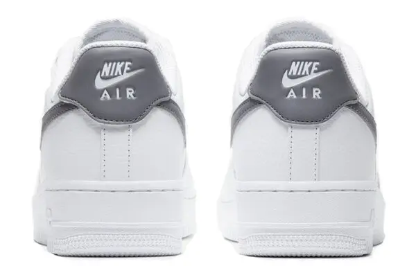 Nike Force 1 '07 Sneakers