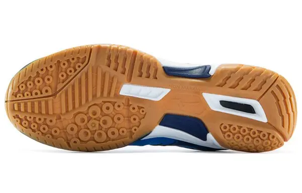 Mizuno Wave Smash L04 Athletic Shoes