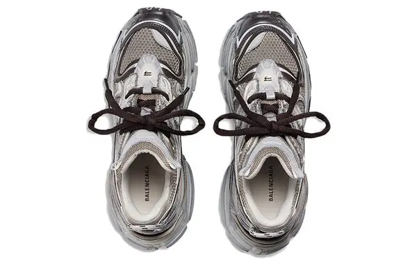 Balenciaga Runner 2.0 Sneakers - Beige