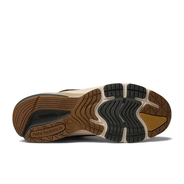NEW BALANCE 990 V6 X Carhartt Wip Sneakers - Khaki