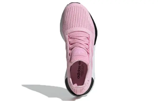 Adidas Swift Run Low Top Sneakers - Pink