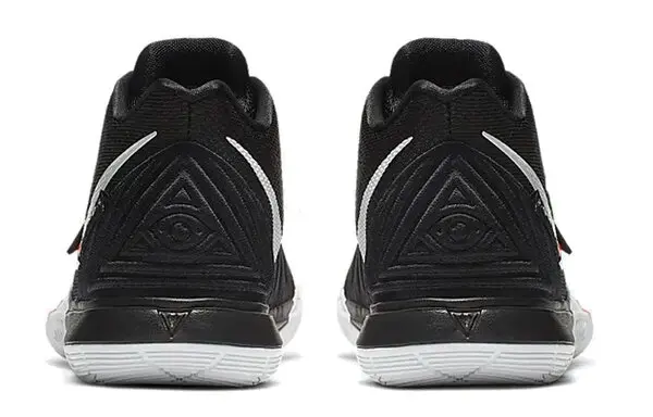 Nike Kyrie 5 "friends" Gs Basketball Shoes - Black