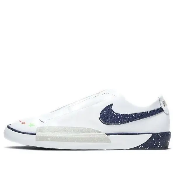 Nike Blazer Low 'planet Of Hoops' Sneakers - White/blue