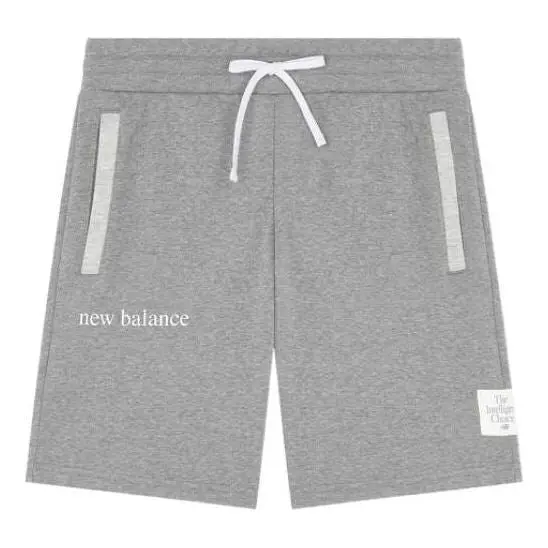 NEW BALANCE Essential Logo Shorts - Grey