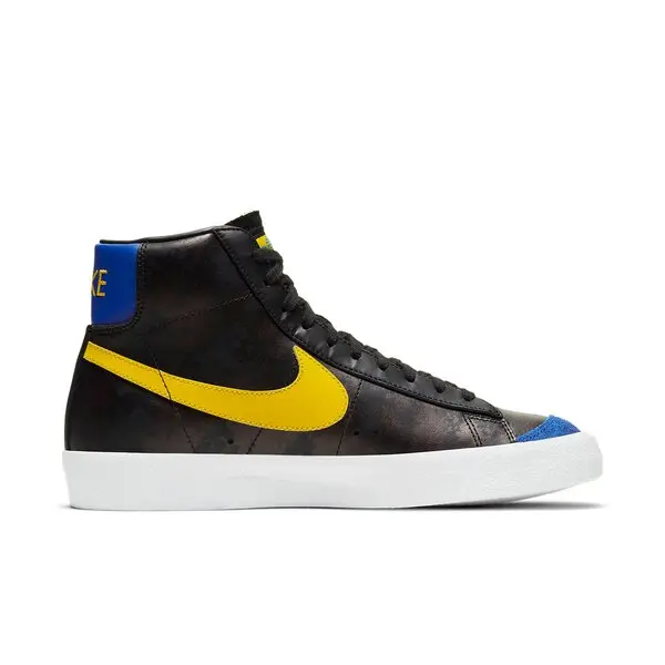 Nike Blazer Mid "peace, Love, And Basketball" Sneakers