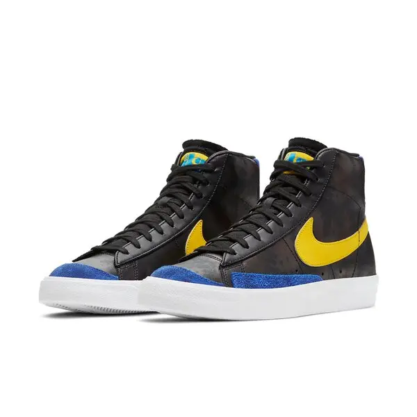 Nike Blazer Mid "peace, Love, And Basketball" Sneakers