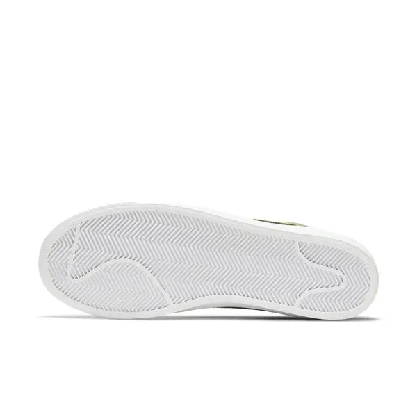 Nike Blazer Mid "peace, Love, And Basketball" Sneakers