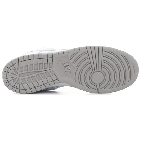 Nike Dunk Sb Low Medicom 4 Sneakers