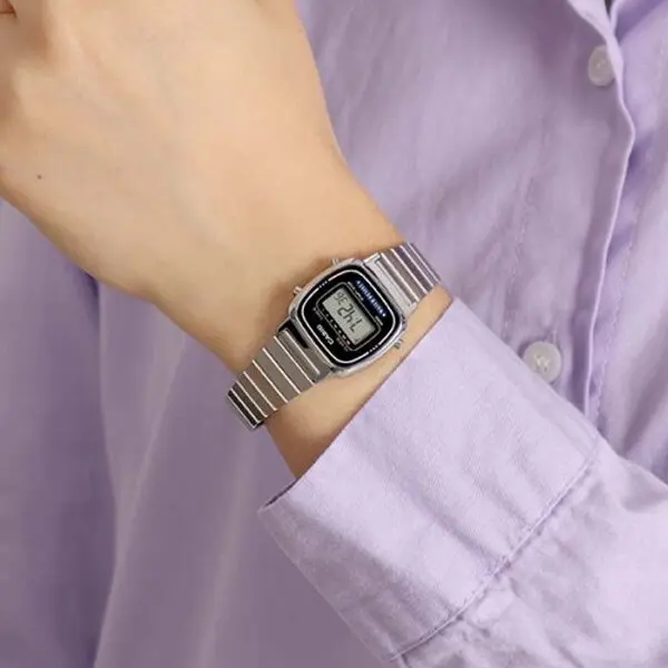 Casio Quartz Digital Watch With Water Resistance - Silver