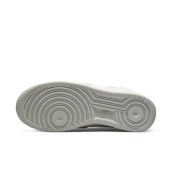 Nike Force 1 High Sculpt Sneakers