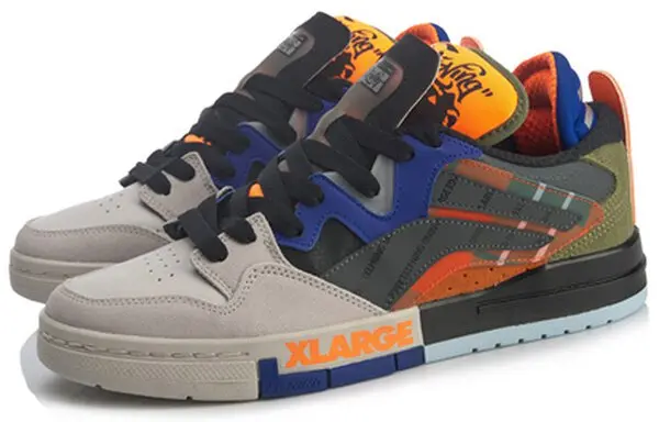 LI-NING Classic Skateboarding Low Top Sneakers