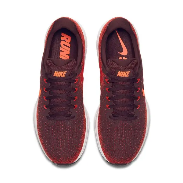 Nike Zoom Vomero 13 Athletic Sneakers