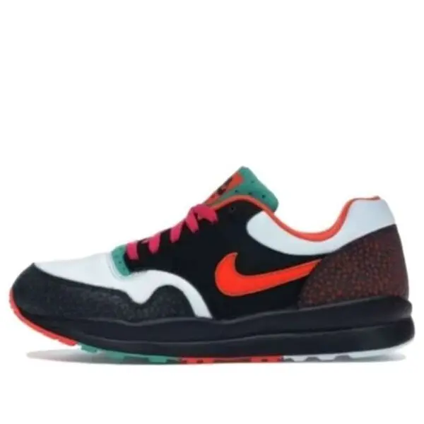 Nike Safari Se 'supreme Tech' Sneakers