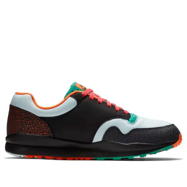 Nike Safari Se 'supreme Tech' Sneakers