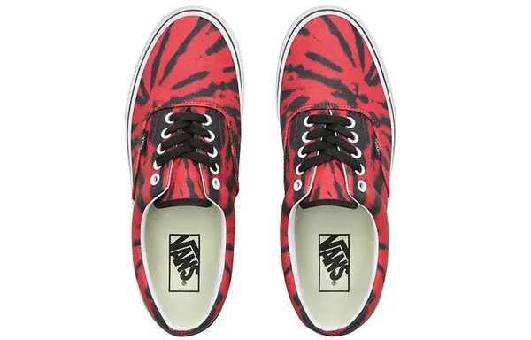 VANS Era Low Top Sneakers - Black/red