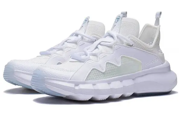 LI-NING Wade Essence 2.3 Lite Sneakers