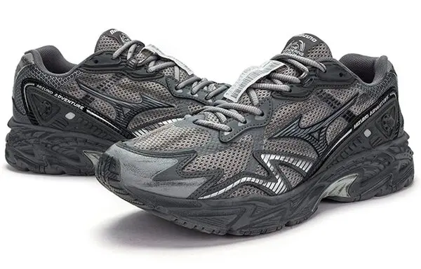 Mizuno Advtuenre Twe X Wandering Earth Low Top Sneakers - Grey/silver