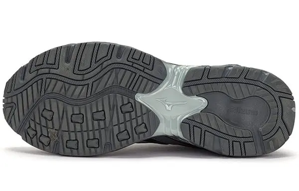 Mizuno Advtuenre Twe X Wandering Earth Low Top Sneakers - Grey/silver
