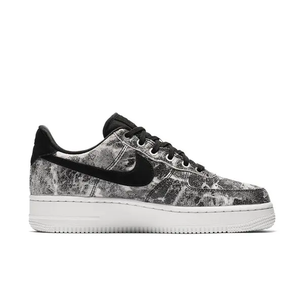 Nike Force 1 '07 Lxx Sneakers