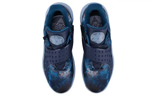LI-NING Sonic 6 Low Basketball Sneakers
