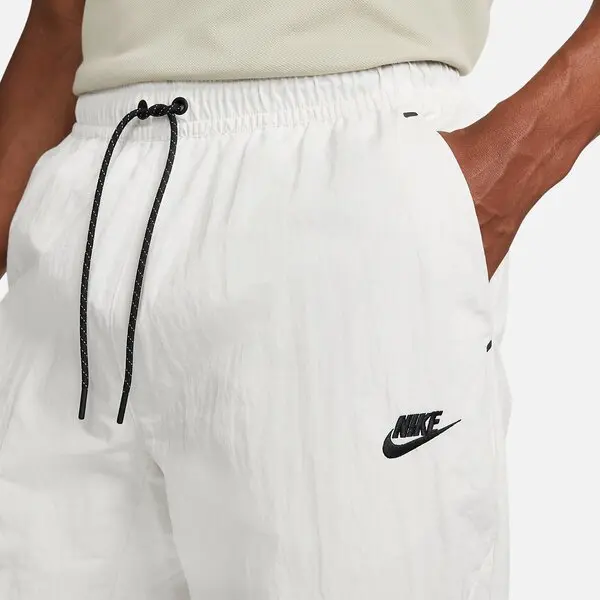 Nike Tech Essentials Lined Commuter Pants