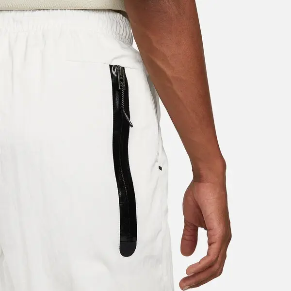 Nike Tech Essentials Lined Commuter Pants