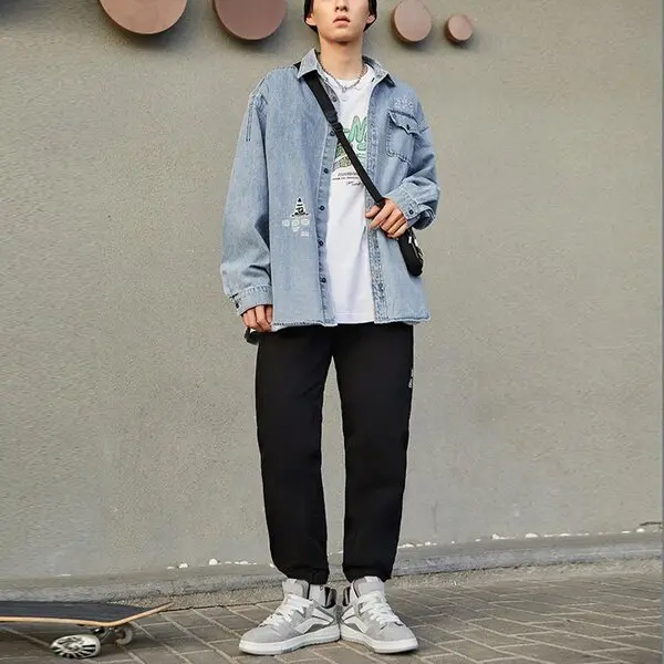LI-NING Skateboard Series Logo Embroidered Loose Washed Denim Shirt