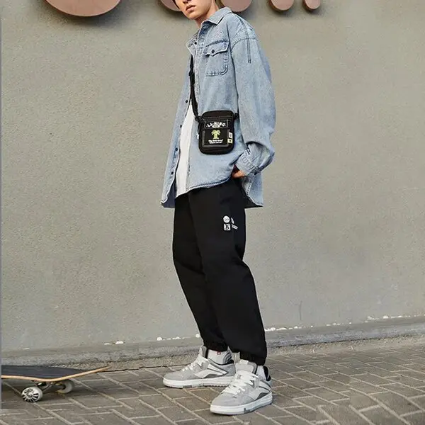 LI-NING Skateboard Series Logo Embroidered Loose Washed Denim Shirt