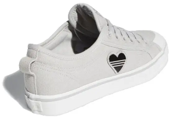 Adidas Nizza Trefoil Heart Detail Sneakers