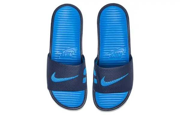 Nike Benassi Solarsoft Slide Sports Slippers - Black/blue