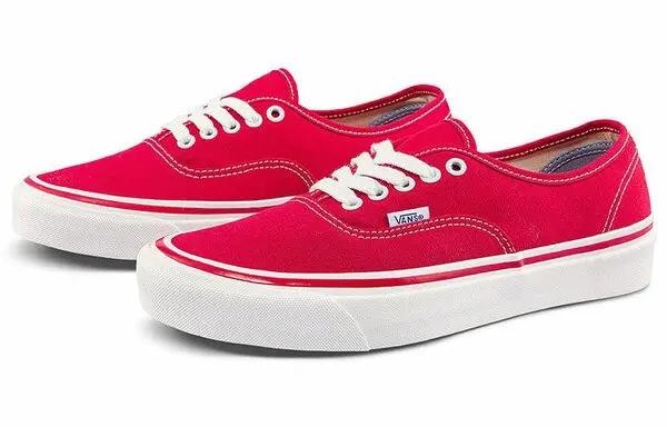 VANS Style 44 Low Top Sneakers - Red/white