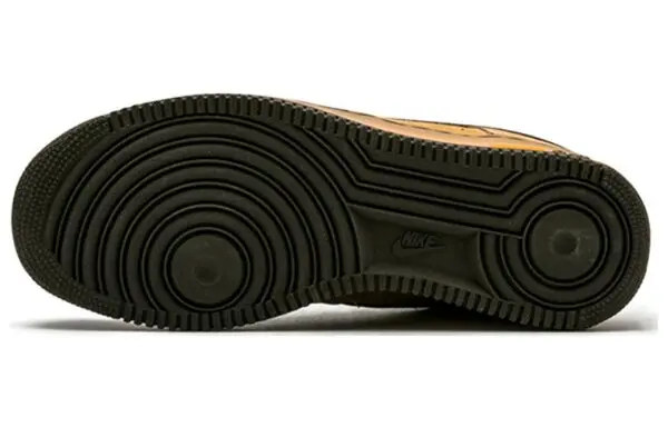 Nike Force 1 Low Top Sneakers