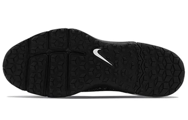 Nike Max Typha Sneakers - Black/white
