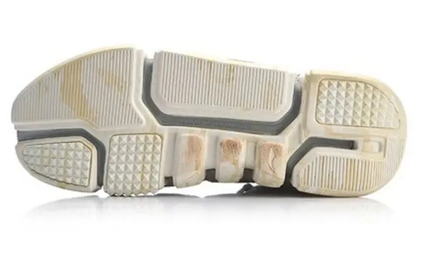LI-NING Essence Ace High Top Sneakers