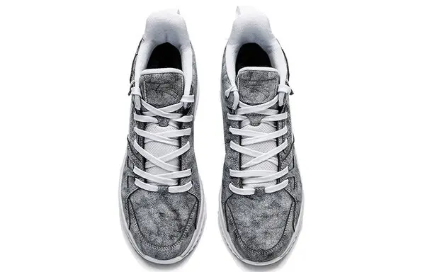 ANTA Going Crazy Leather Sneakers