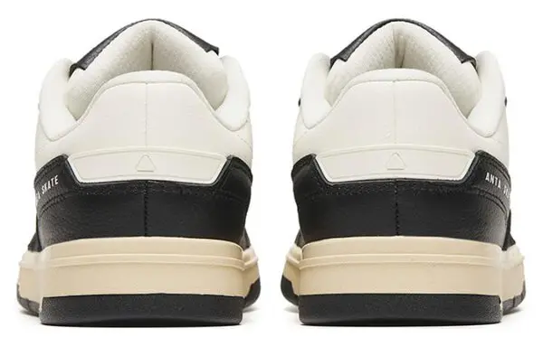 ANTA Lifestyle Low Top Sneakers - Black/white