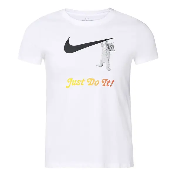 Nike Graphic Logo Training T-shirt - White