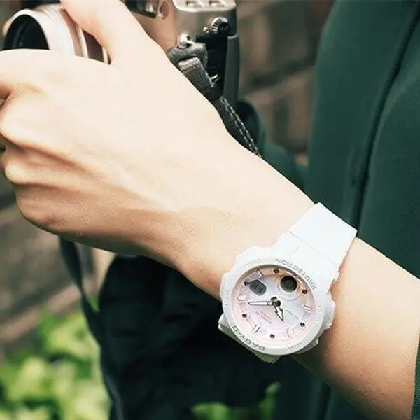 Casio Baby-g Bga-250-7a2 Analog-digital Watch - White