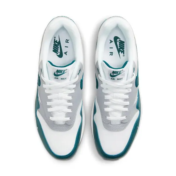 Nike Max 1 Lv8 Sneakers