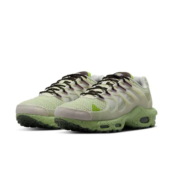Nike Max Terrascape Plus Sneakers - Phantom/vivid Green
