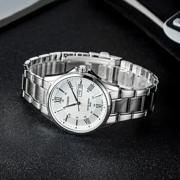 Casio Stainless Steel Quartz Analog Watch - Silver