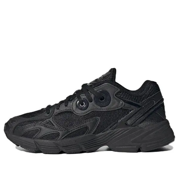 Adidas Astir "triple " Sneakers - Black