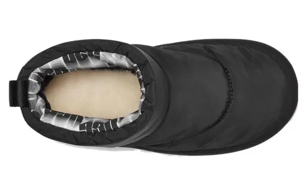 UGG Maxi Mini Boots - Black