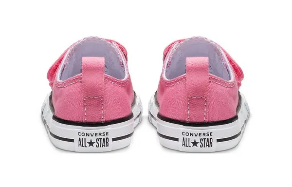 CONVERSE Chuck Taylor 2v Canvas Low Top Sneakers